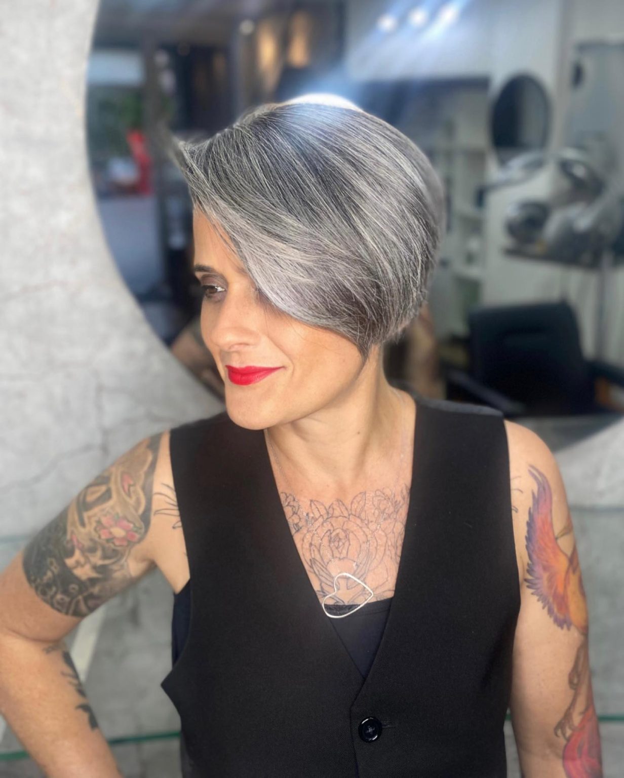 29 Stunning Short Hairstyles for Women Over 50 in 2025 to Inspire Your Next Look - divagaze.com