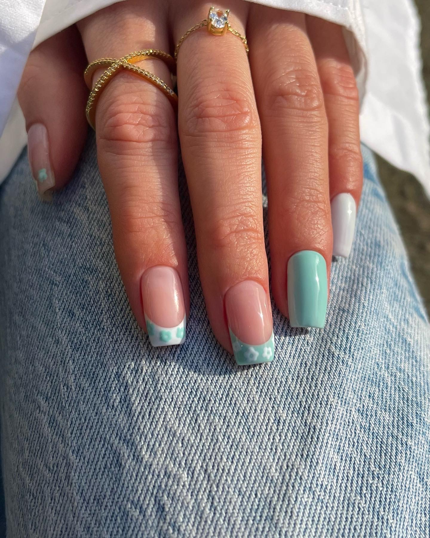 Spring Charm: 26 April Nail Color Ideas