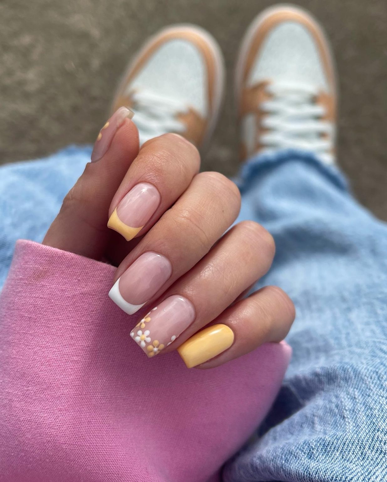Spring Charm: 26 April Nail Color Ideas