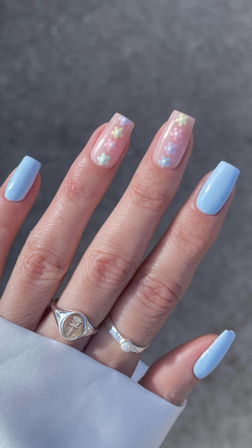 Spring Charm: 26 April Nail Color Ideas