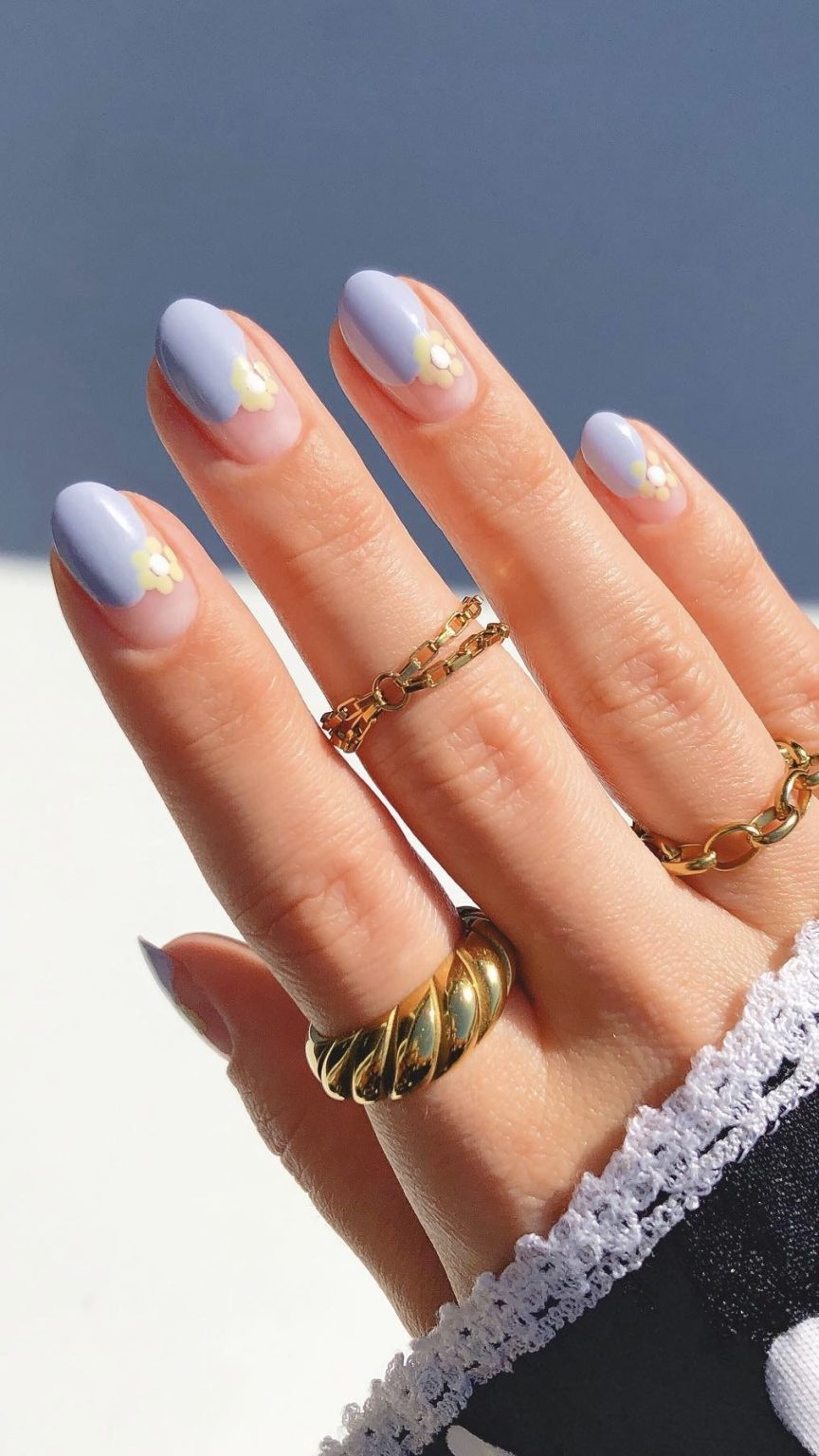 Spring Charm: 26 April Nail Color Ideas