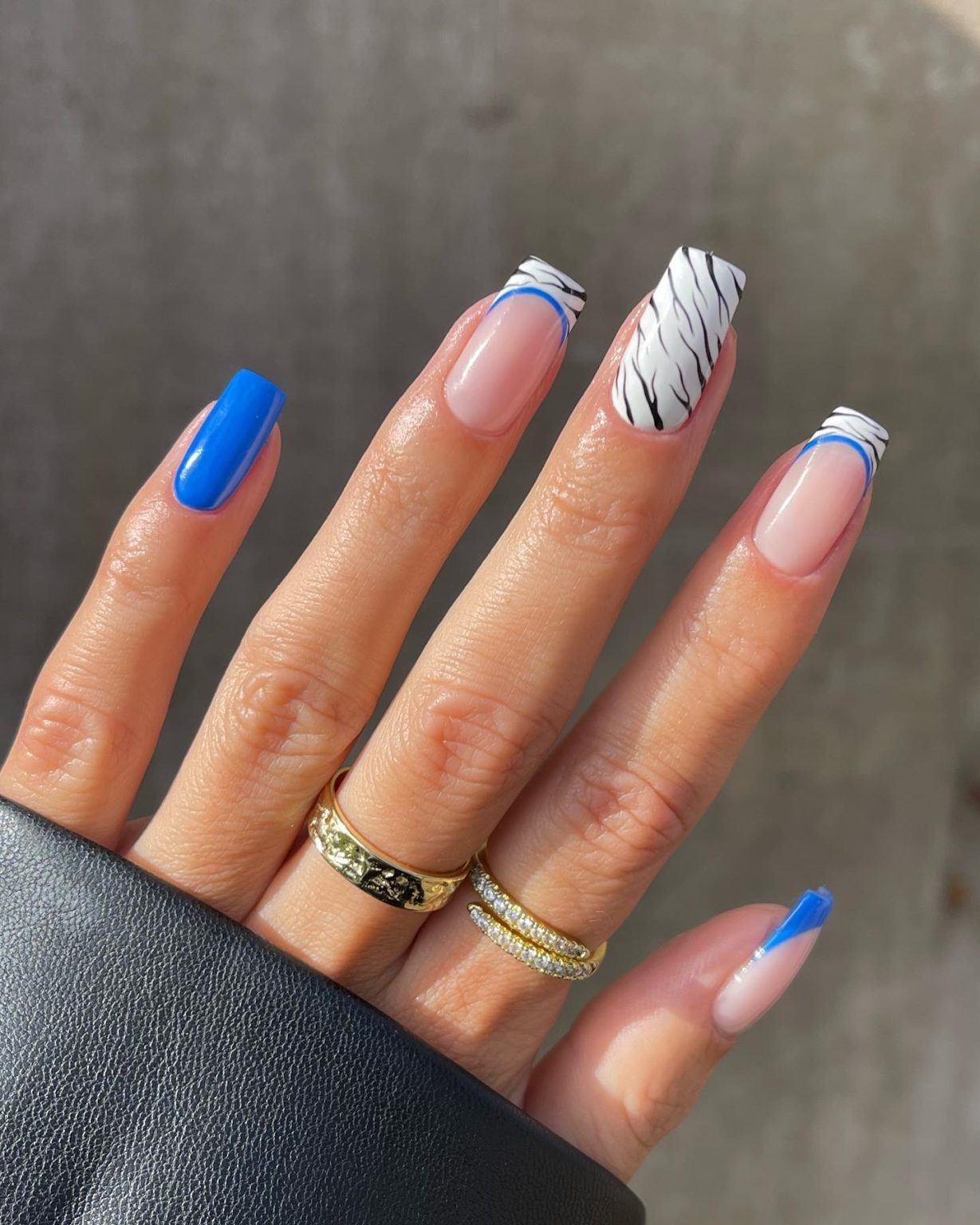 Embracing Serenity and Style: The Guide to Blue Spring Nails - divagaze.com