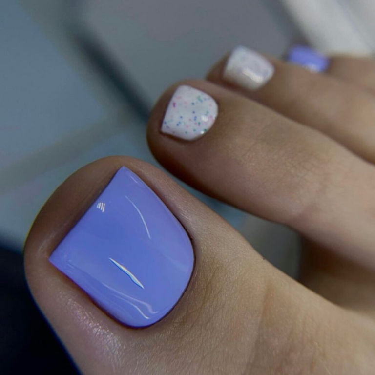 Spring Toe Nails: Seasonal Splendor at Your Feet - divagaze.com