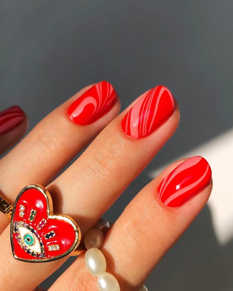 Spring Reimagined: Short Round Spring Nails 2024 – The Ultimate Guide ...