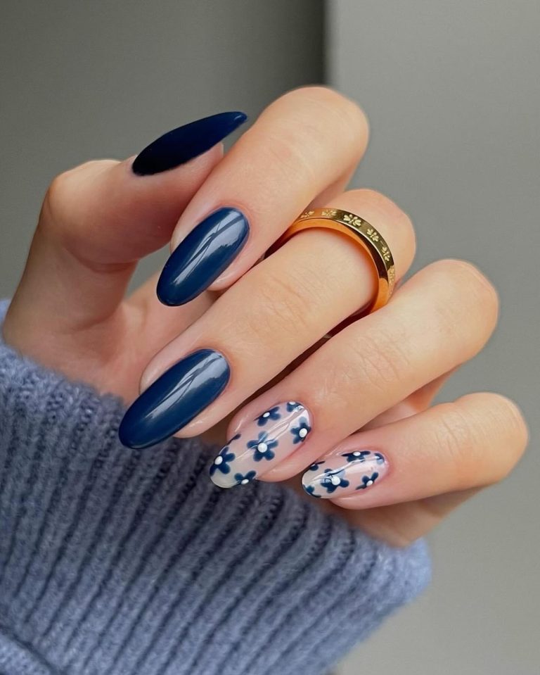 Embracing Serenity and Style: The Guide to Blue Spring Nails - divagaze.com