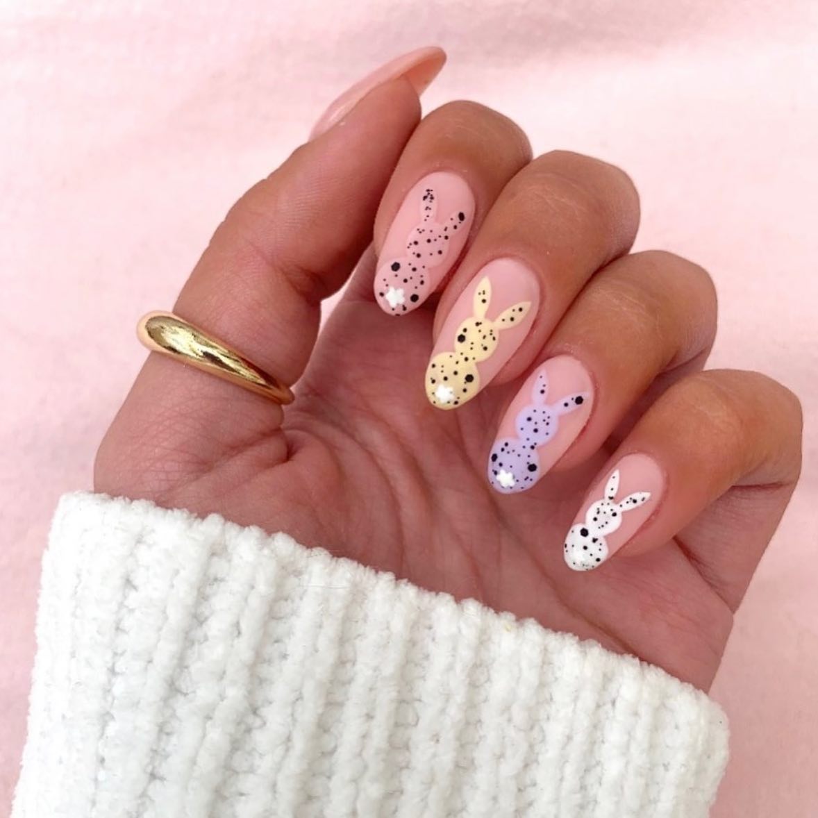 Easter Spring Nails: A Symphony of Pastel Elegance and Playful Designs ...