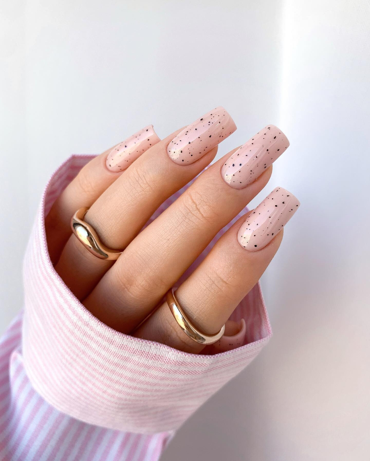 Easter Spring Nails: A Symphony of Pastel Elegance and Playful Designs ...