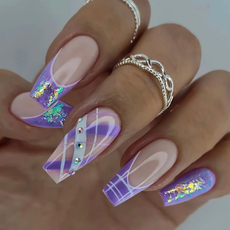 Top 28 Graduation Nails 2024: Celebrate with Trendy, Chic Designs ...