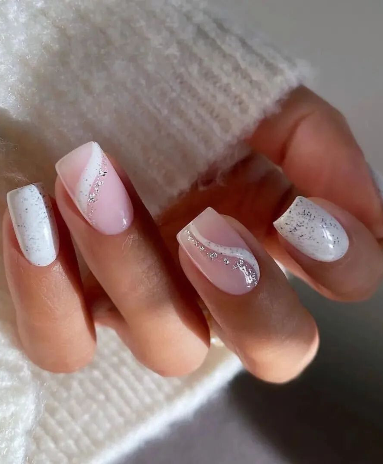 White Spring Nails: Embracing the Season's Purest Trend - divagaze.com