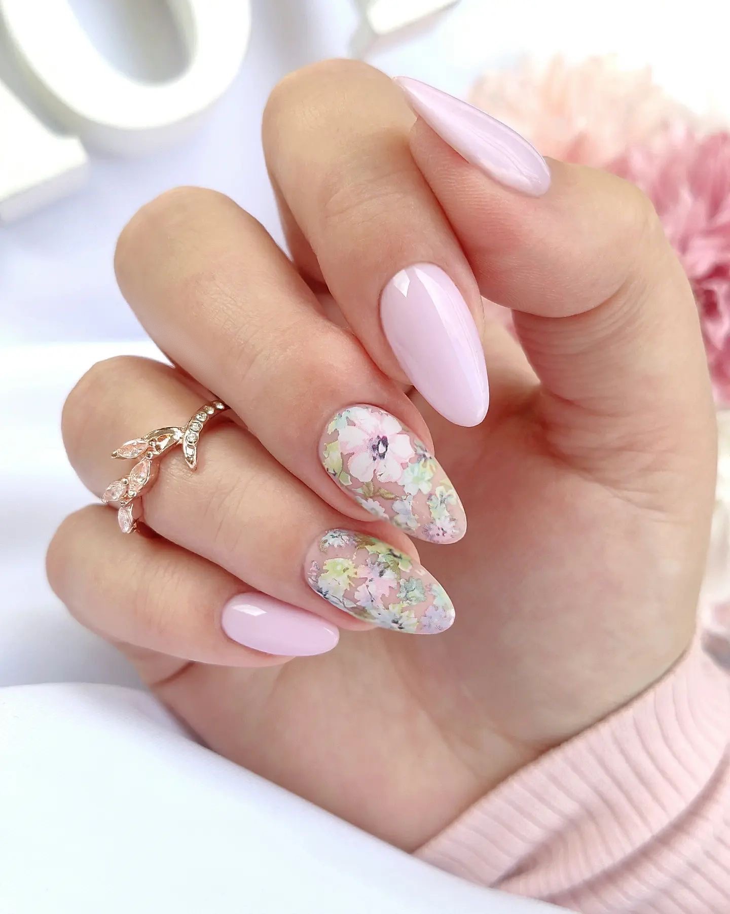 Spring's Palette: Top Nail Colors for March 2024 to Refresh Your Look ...