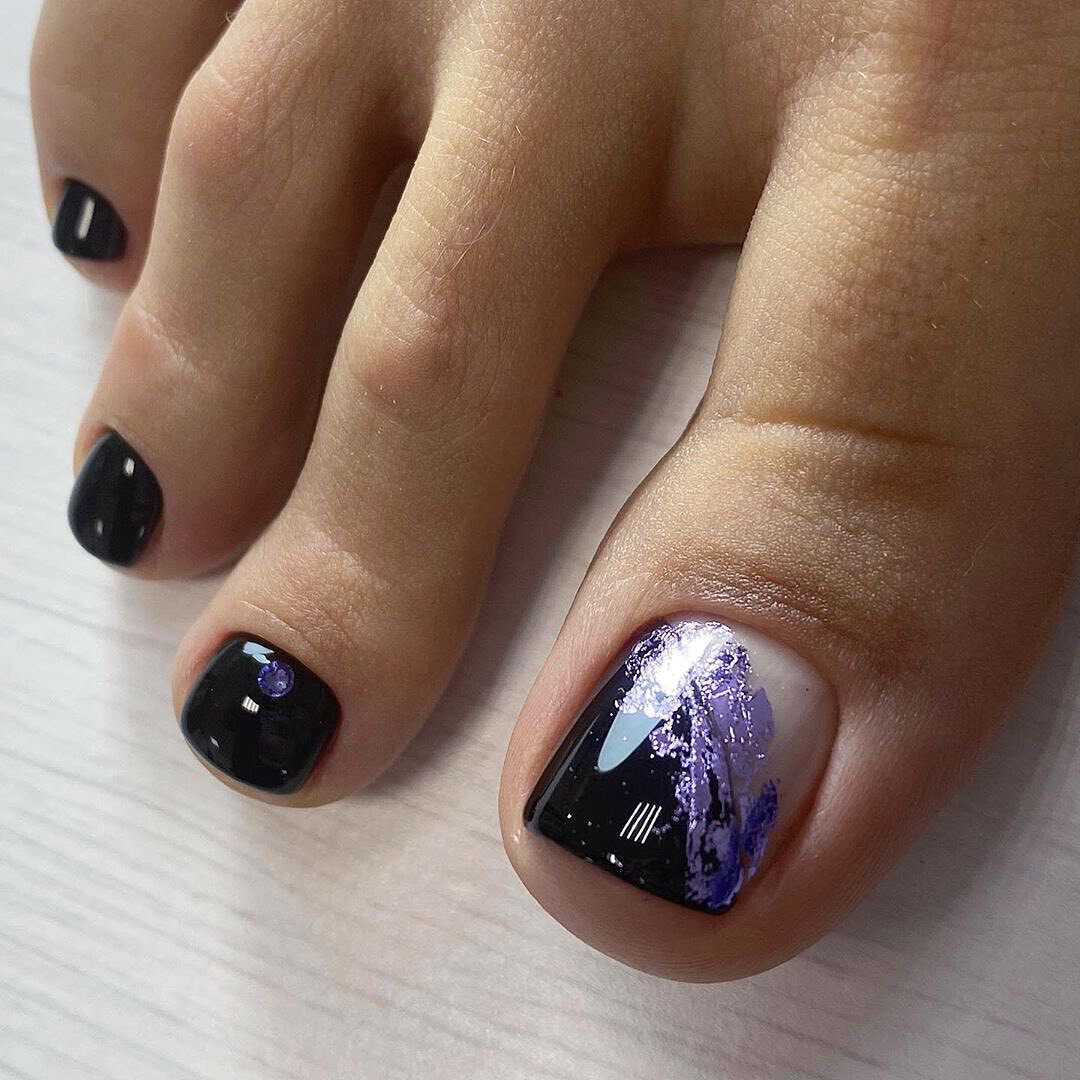 Spring Toe Nails: Seasonal Splendor at Your Feet - divagaze.com