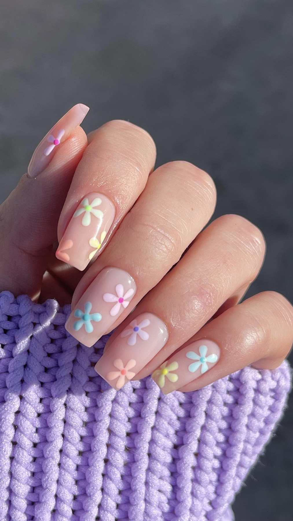 Nail Colors for May 2024: Embracing Spring's Vibrant Palette - divagaze.com