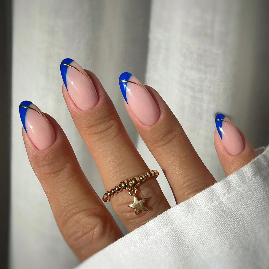 Embracing Serenity and Style: The Guide to Blue Spring Nails - divagaze.com