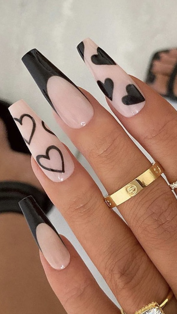 Black Spring Nails: Embracing Edgy Elegance in 2024's Chicest Trend ...
