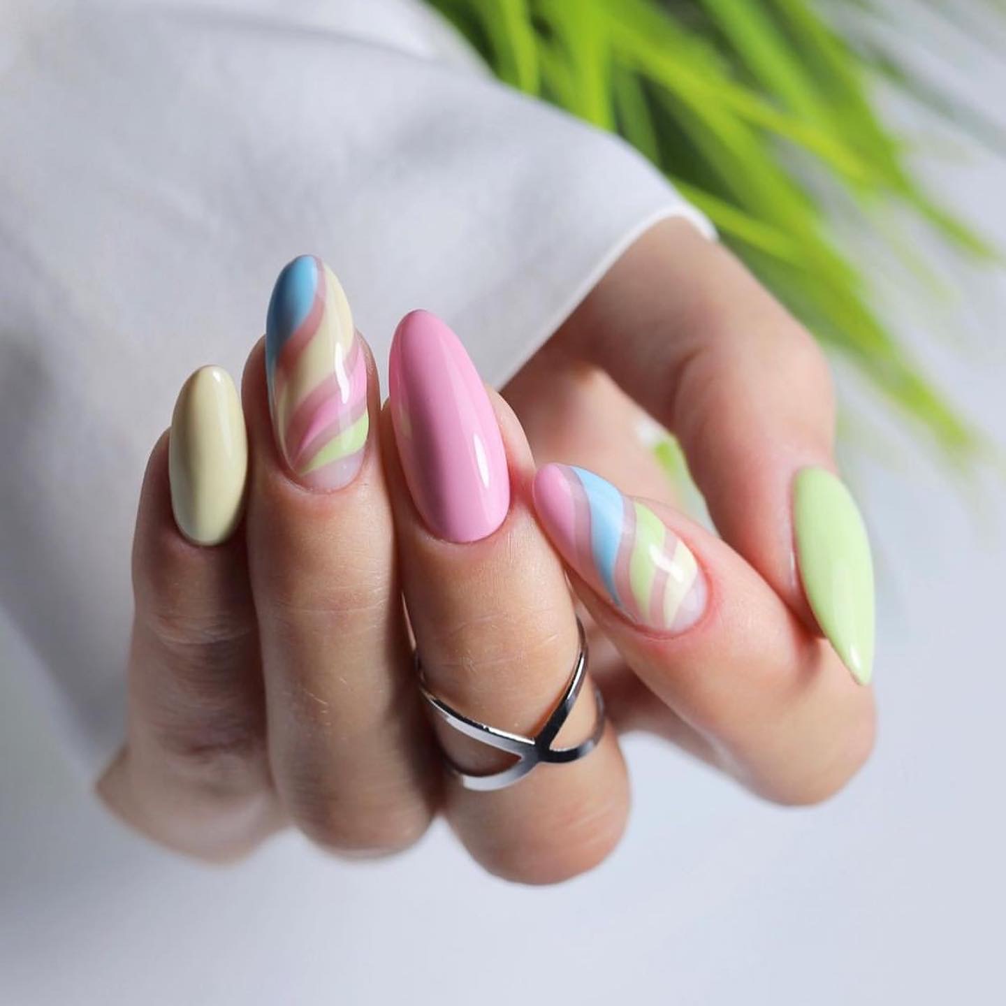 Spring Rainbow Nails 2024: Embracing Seasonal Vibrance in Your Style ...