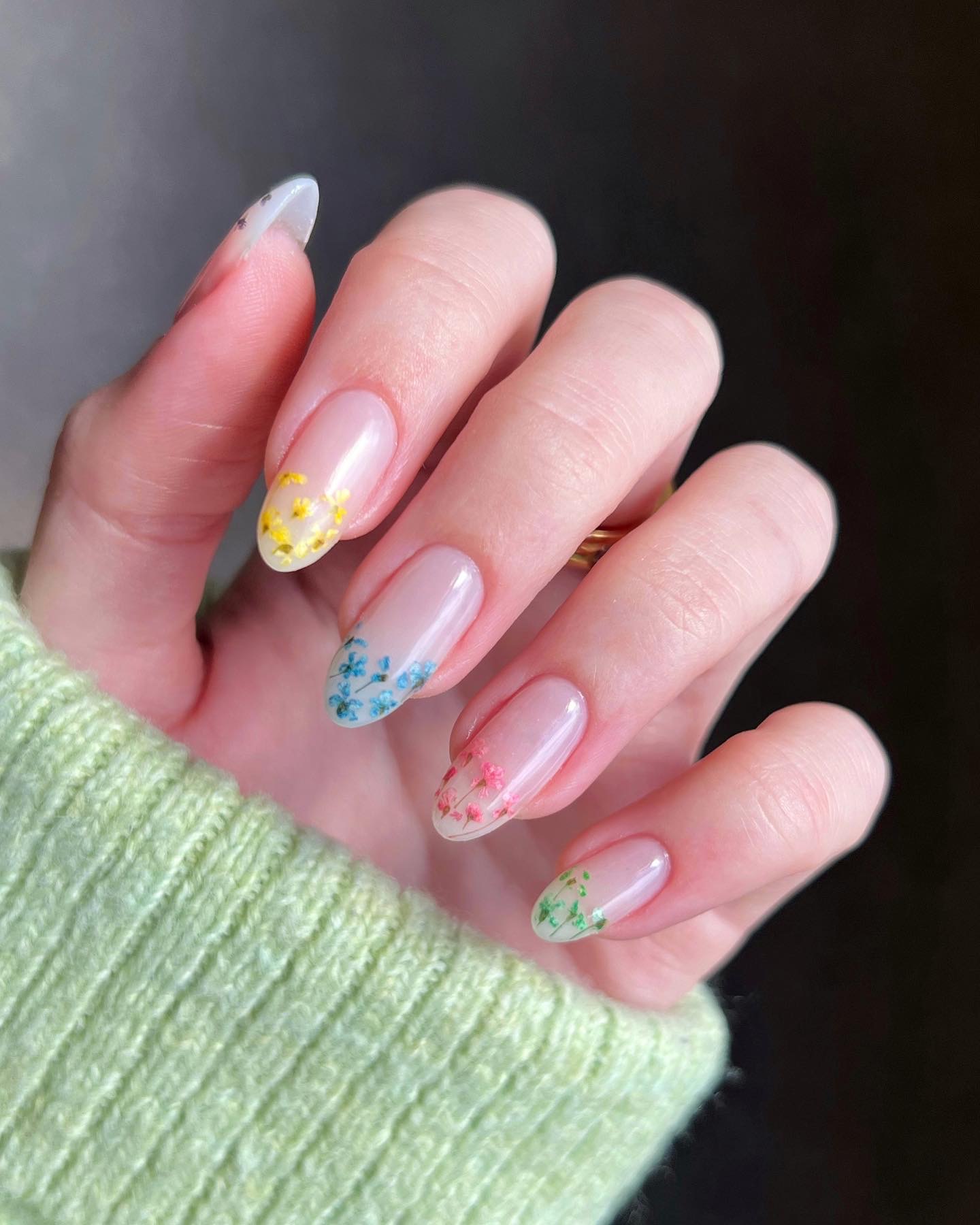 Spring Round Nails 2024: Embracing the Season's Charm with Trendsetting ...