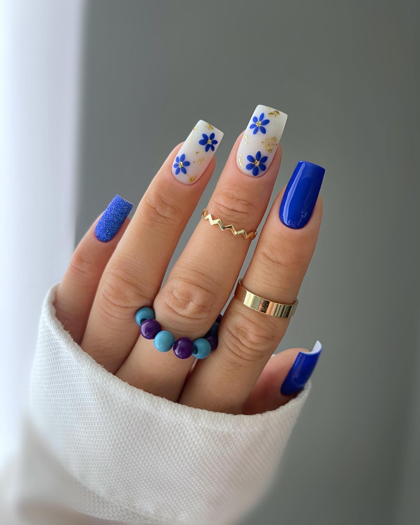 Embracing Serenity and Style: The Guide to Blue Spring Nails - divagaze.com