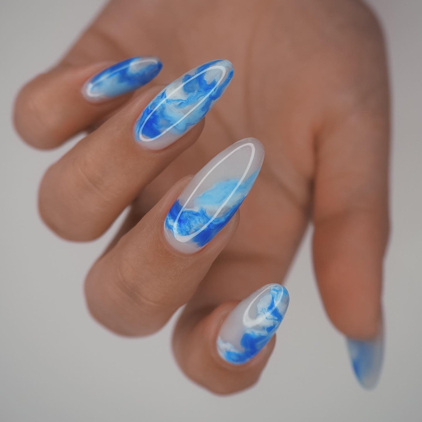 Embracing Serenity and Style: The Guide to Blue Spring Nails - divagaze.com