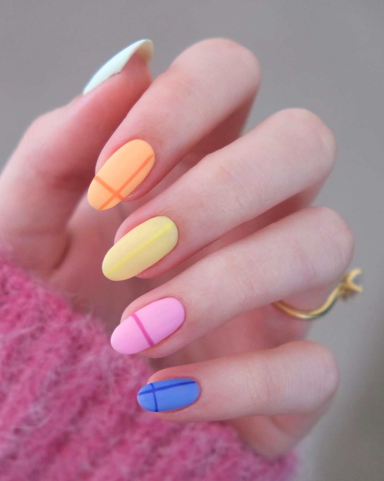 Spring Nail Colors 2024: Blossoming Trends and Timeless Styles ...