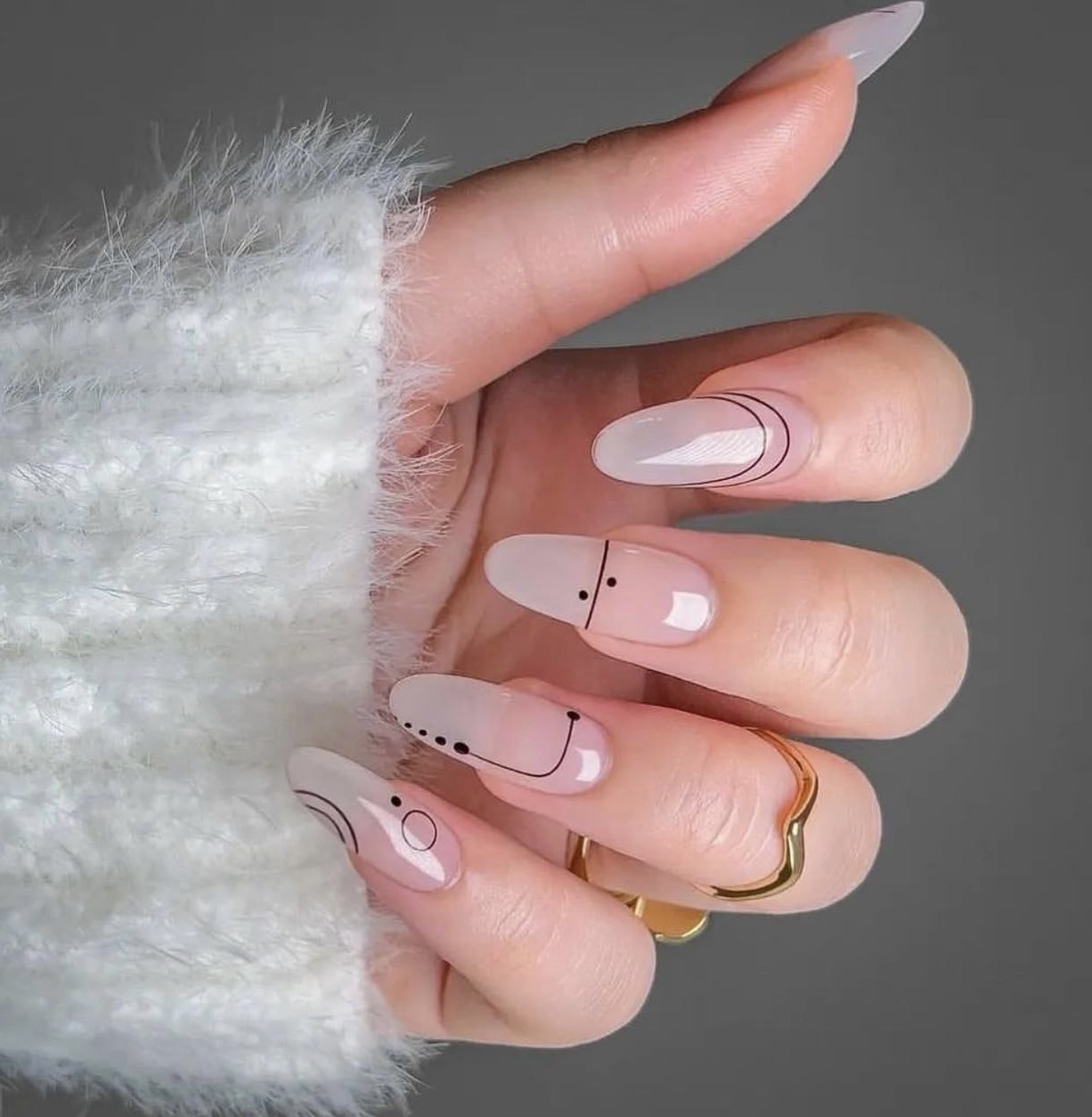 Top 28 Light Spring Nails 2024: Trendy Pastels & Elegant Designs!