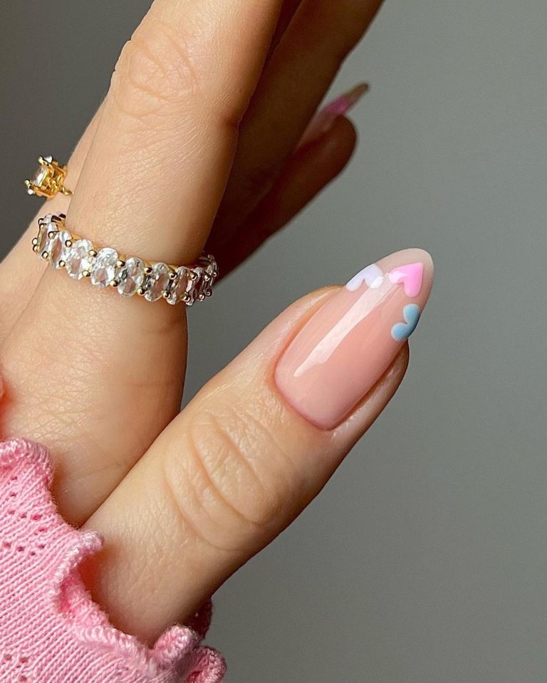 31 Best Spring Nail Colors 2024: Trendy Designs for a Fashion-Forward Look