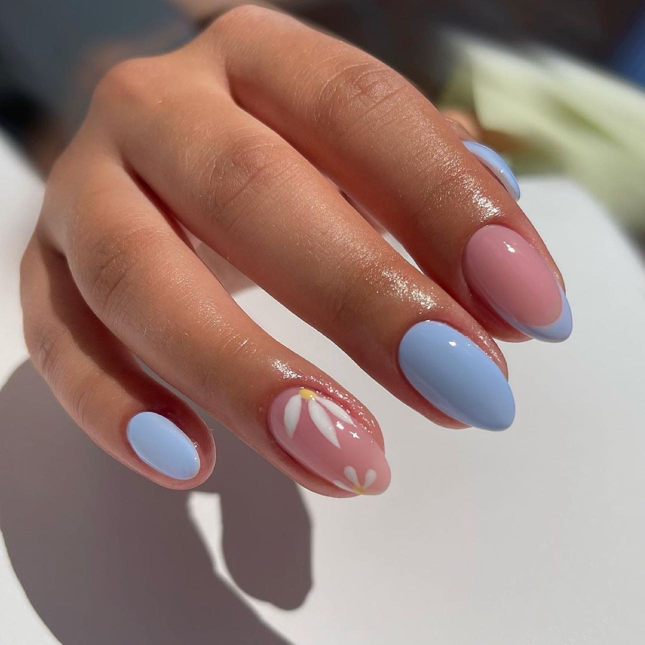 31 Best Spring Nail Colors 2024: Trendy Designs for a Fashion-Forward Look