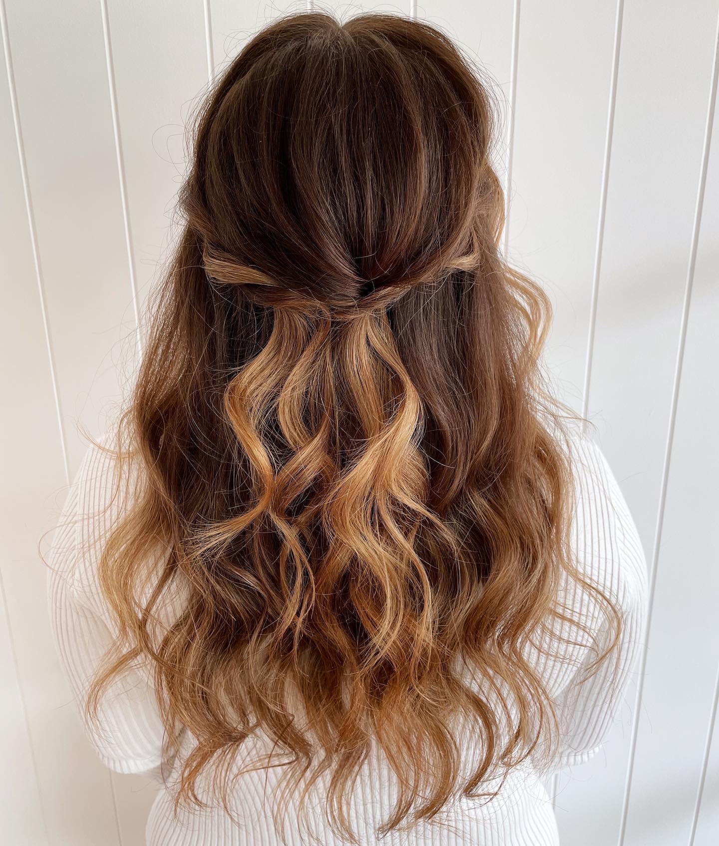 Elegant March Hairstyles 2024: Braids, Waves, and Updos Inspiration