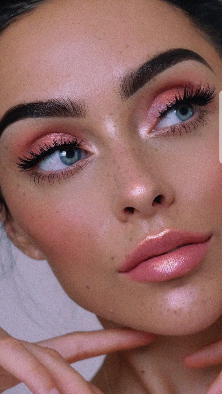 Top 36 Spring Makeup 2024 Trends – Revitalize Your Beauty Routine!
