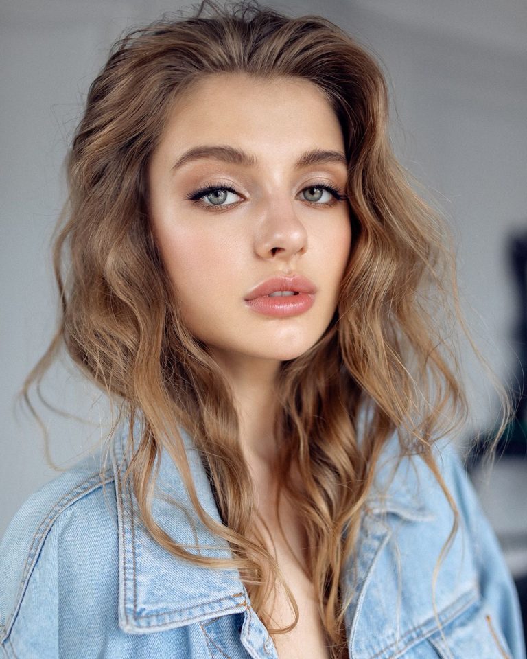 Top 36 Spring Makeup 2024 Trends – Revitalize Your Beauty Routine!