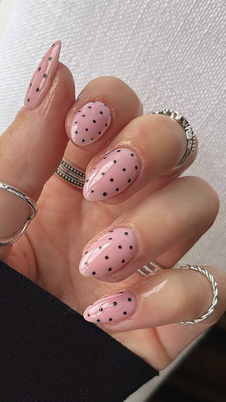 Discover Top 31 Casual Nail Designs 2024 - Elevate Your Daily Style!