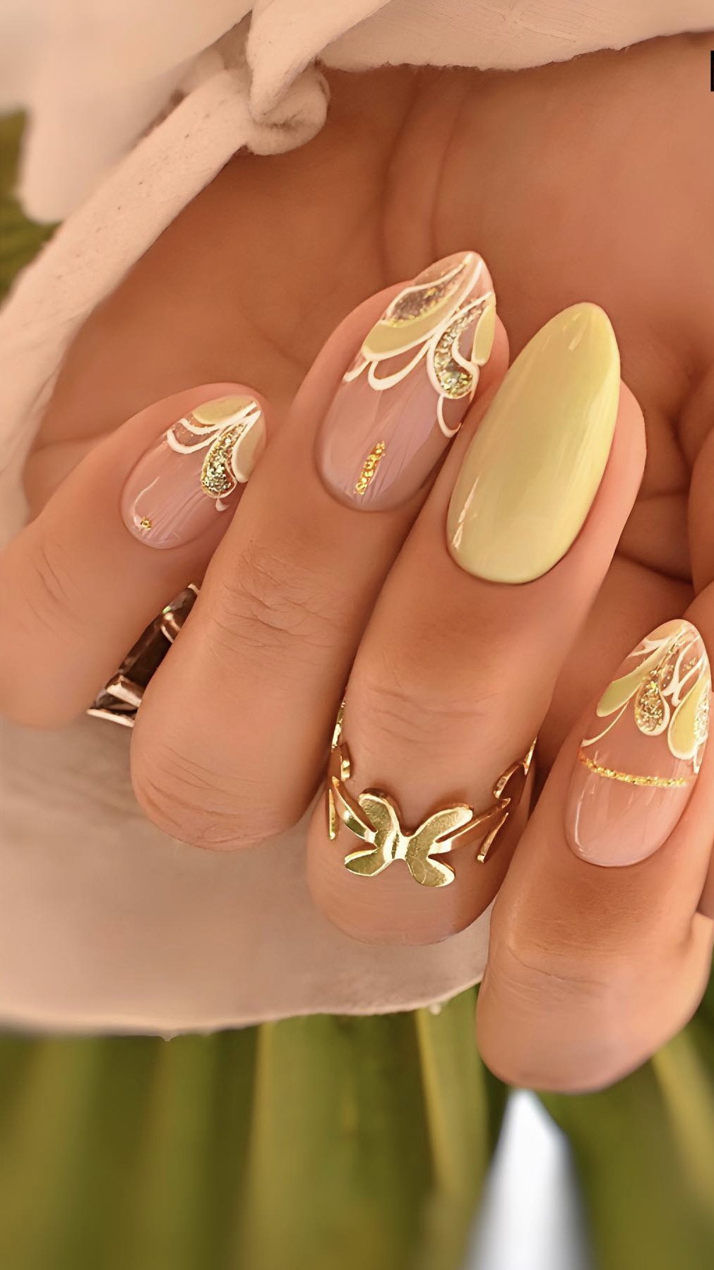 27 Trendy Spring Almond Nails Ideas for 2024: A Fresh Take on Fashion!
