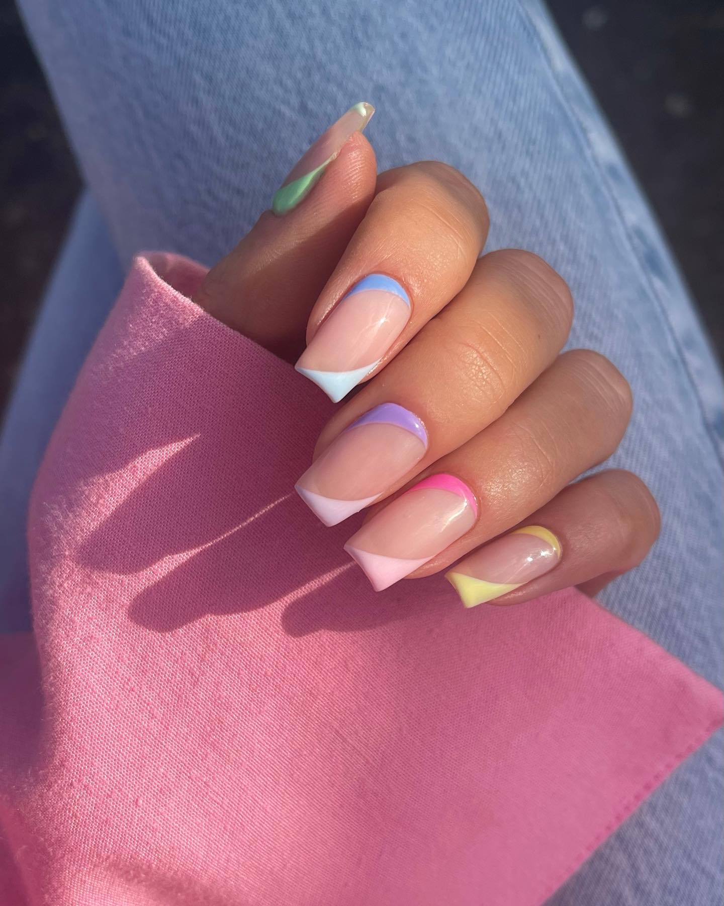 31 Best Spring Nail Colors 2024: Trendy Designs for a Fashion-Forward Look