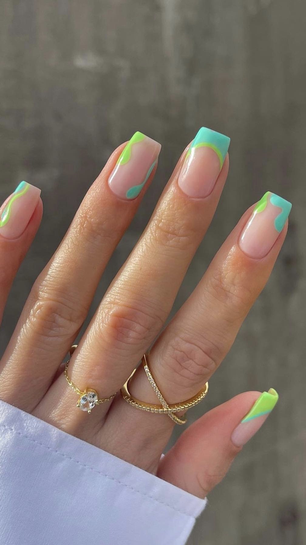 20 Spring French Nail Color Tips Ideas 2024: Unveil Trendsetting Manicures!