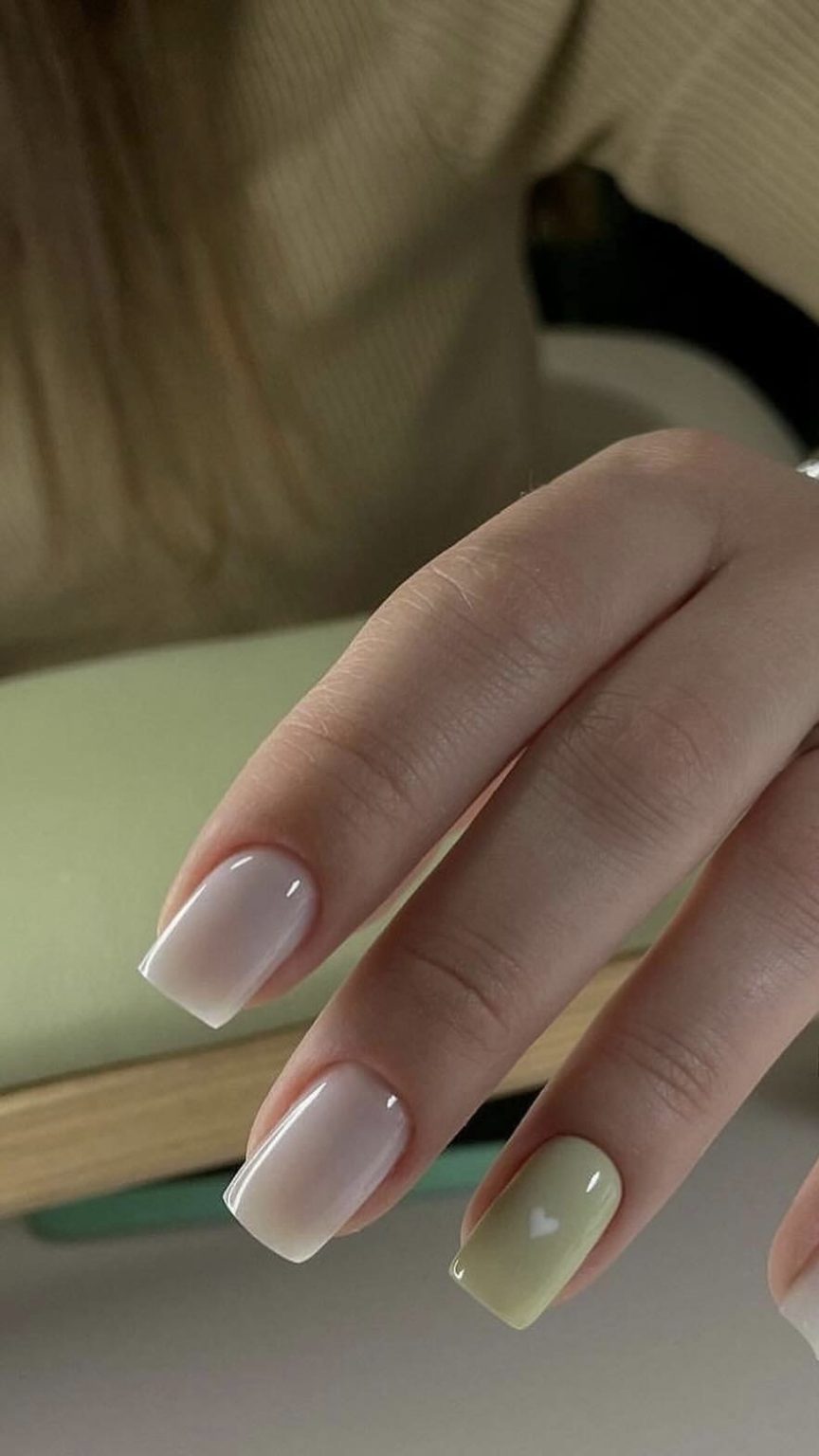 Top 28 Light Spring Nails 2024: Trendy Pastels & Elegant Designs!