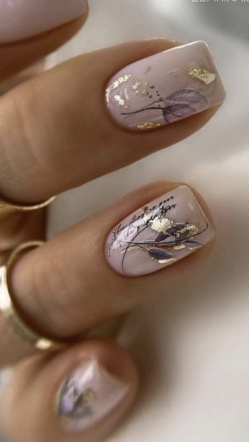 Top 31 April Short Nails 2024 - Chic Trends for Spring Manicures