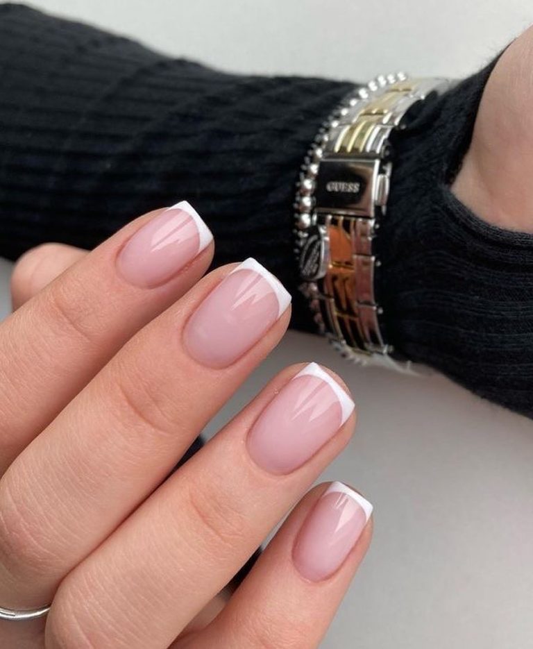 Top 31 April Short Nails 2024 - Chic Trends for Spring Manicures