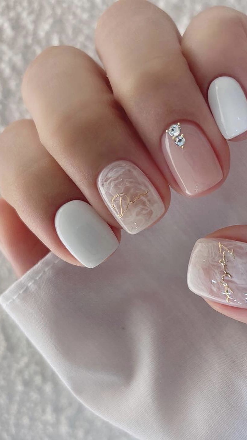 Top 20 Trendy Square Nails Ideas for 2024: Unleash Your Style!