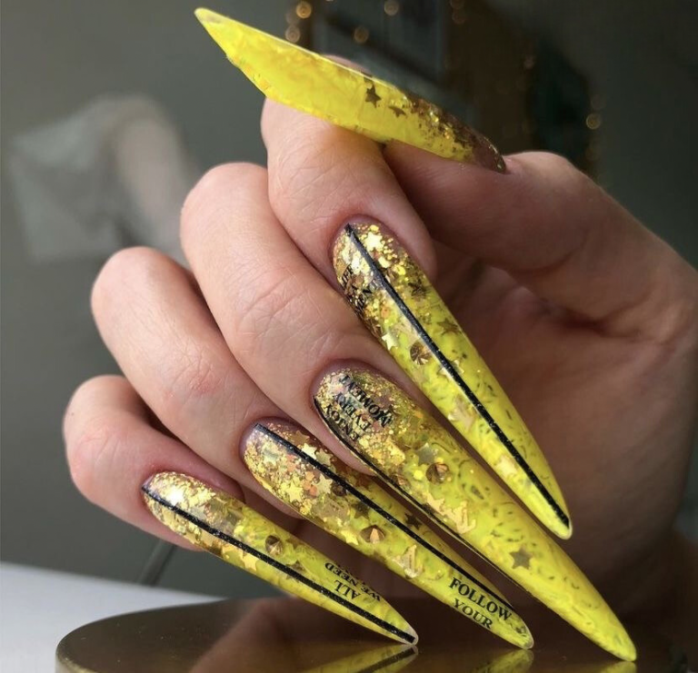 24 Yellow Acrylic Nail Styles to Brighten Your Look in 2024 - divagaze.com