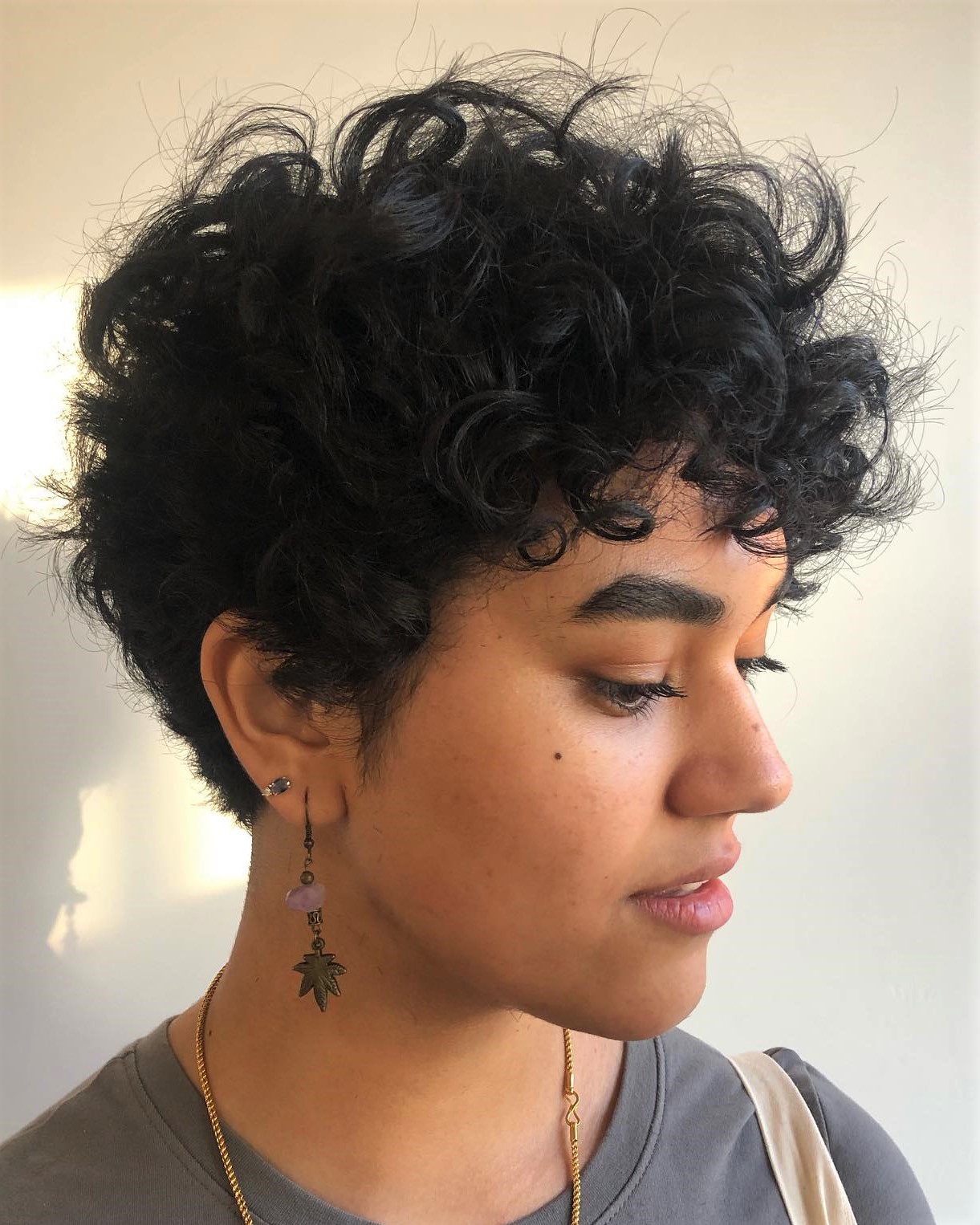 Discover 33 Trendy Short Curly Haircuts for Women in 2024 | Chic Styles ...