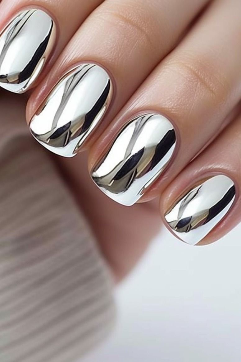 Top 30 Silver Chrome Nails: Dazzling Trends & Styles - divagaze.com