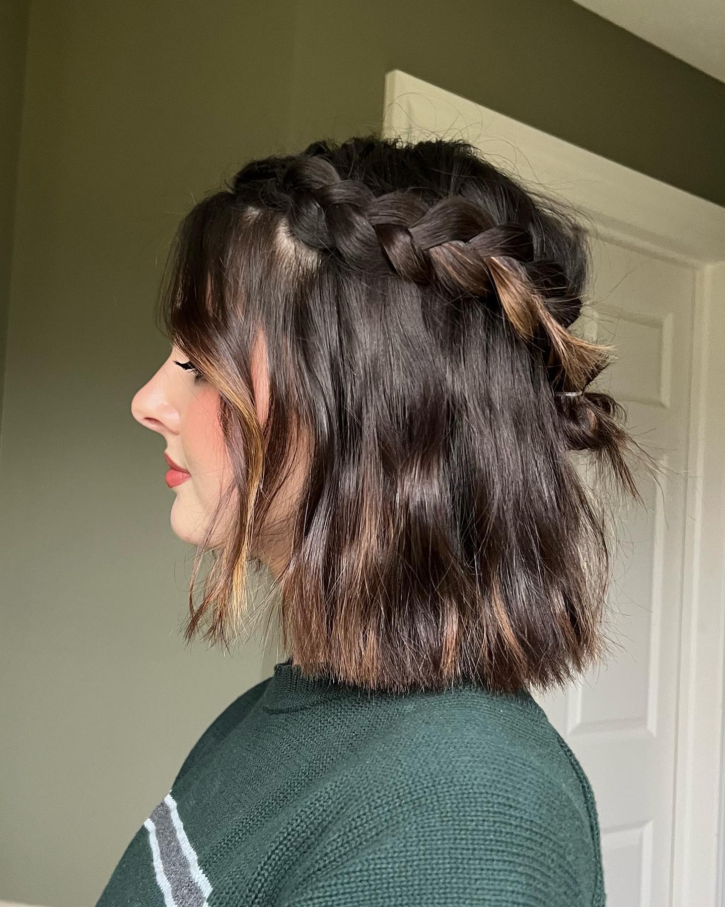 Top 30 Shoulder Length Hairstyles for Women in 2024 - Trendy Cuts ...