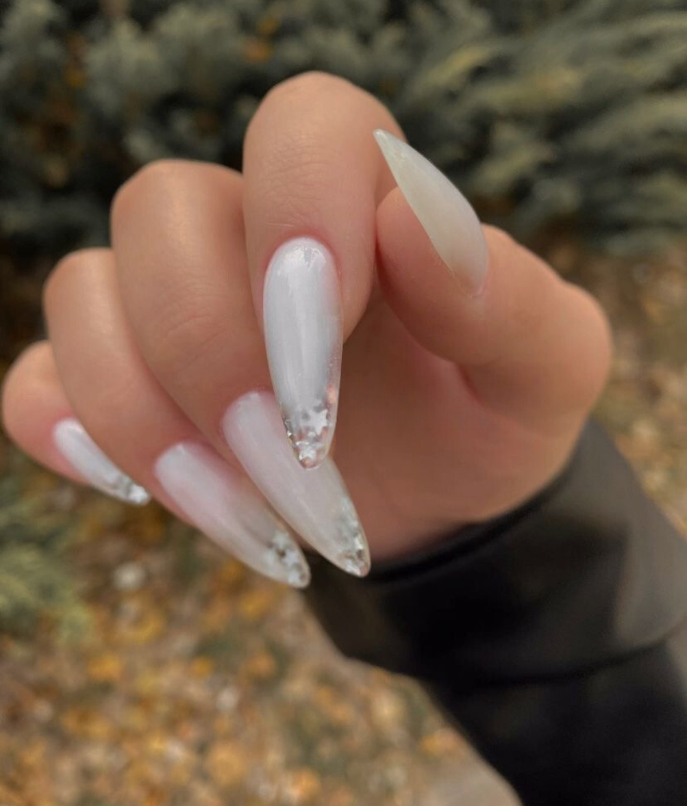 32 Aesthetic Acrylic Nail Designs to Elevate Your Style in 2024 ...