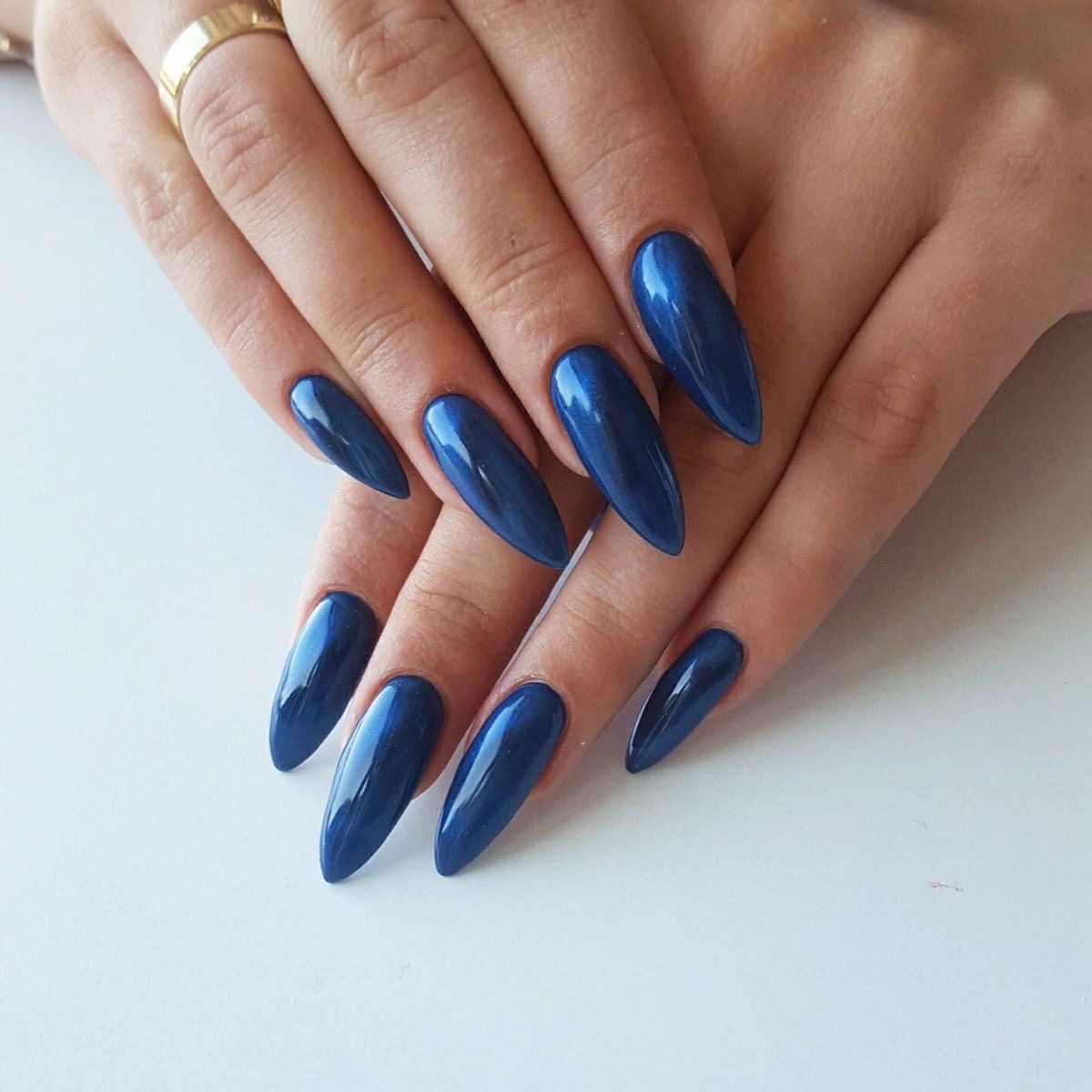 Top 26 Blue Chrome Nails: Dazzle with Trendy Shades & Designs ...