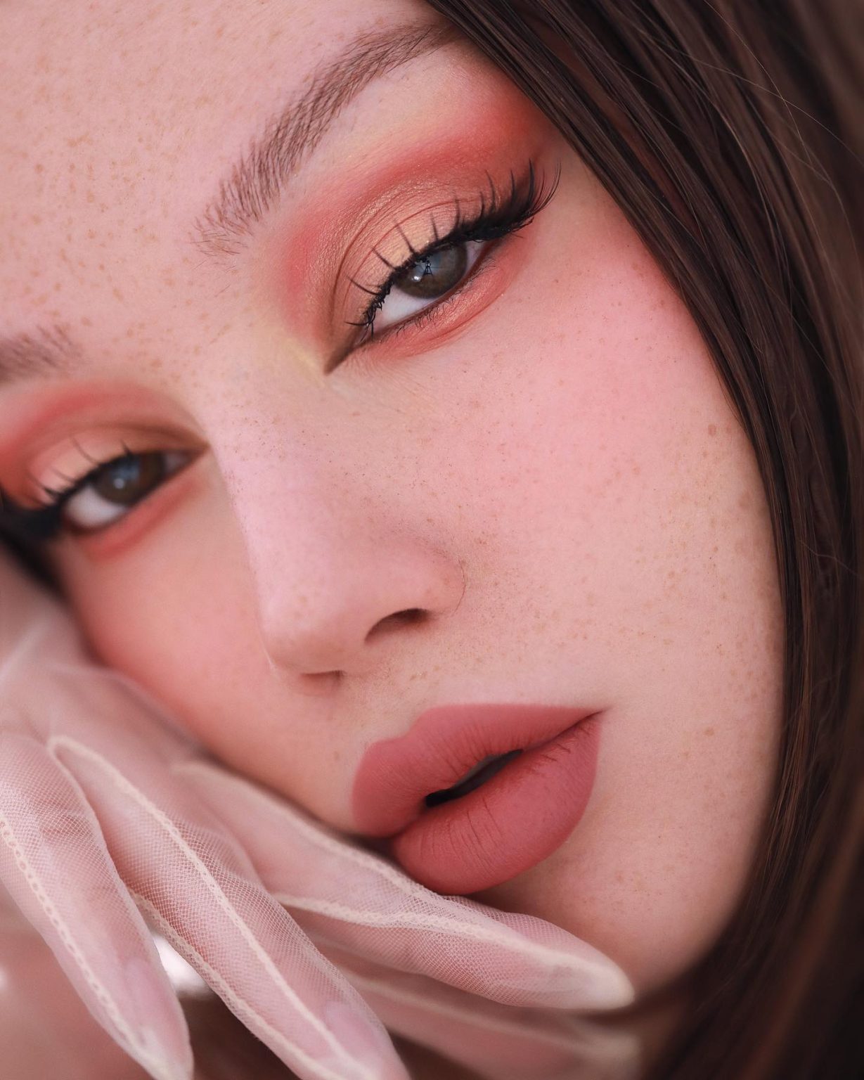 27 Summer Makeup 2024 Trends: Natural Glow to Neon Pop - Get Inspired ...