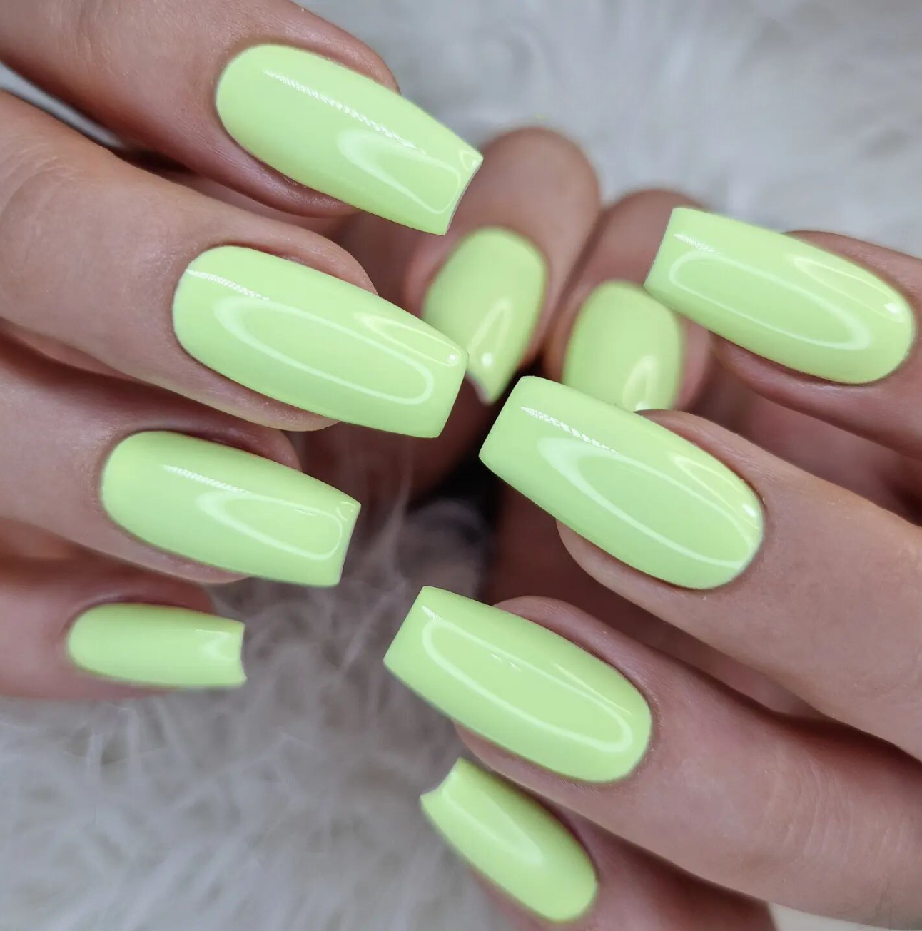 Top 27 Green Nail Designs for a Trendy Summer 2024 Look - divagaze.com