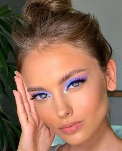 26 Eye Makeup Trends for Summer 2024: Bright, Bridal & Beach Looks ...