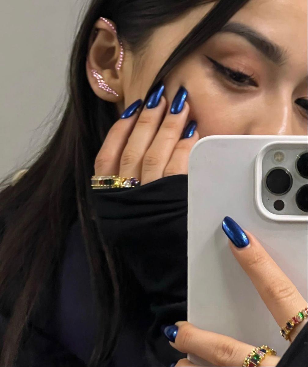 Top 26 Blue Chrome Nails: Dazzle with Trendy Shades & Designs ...