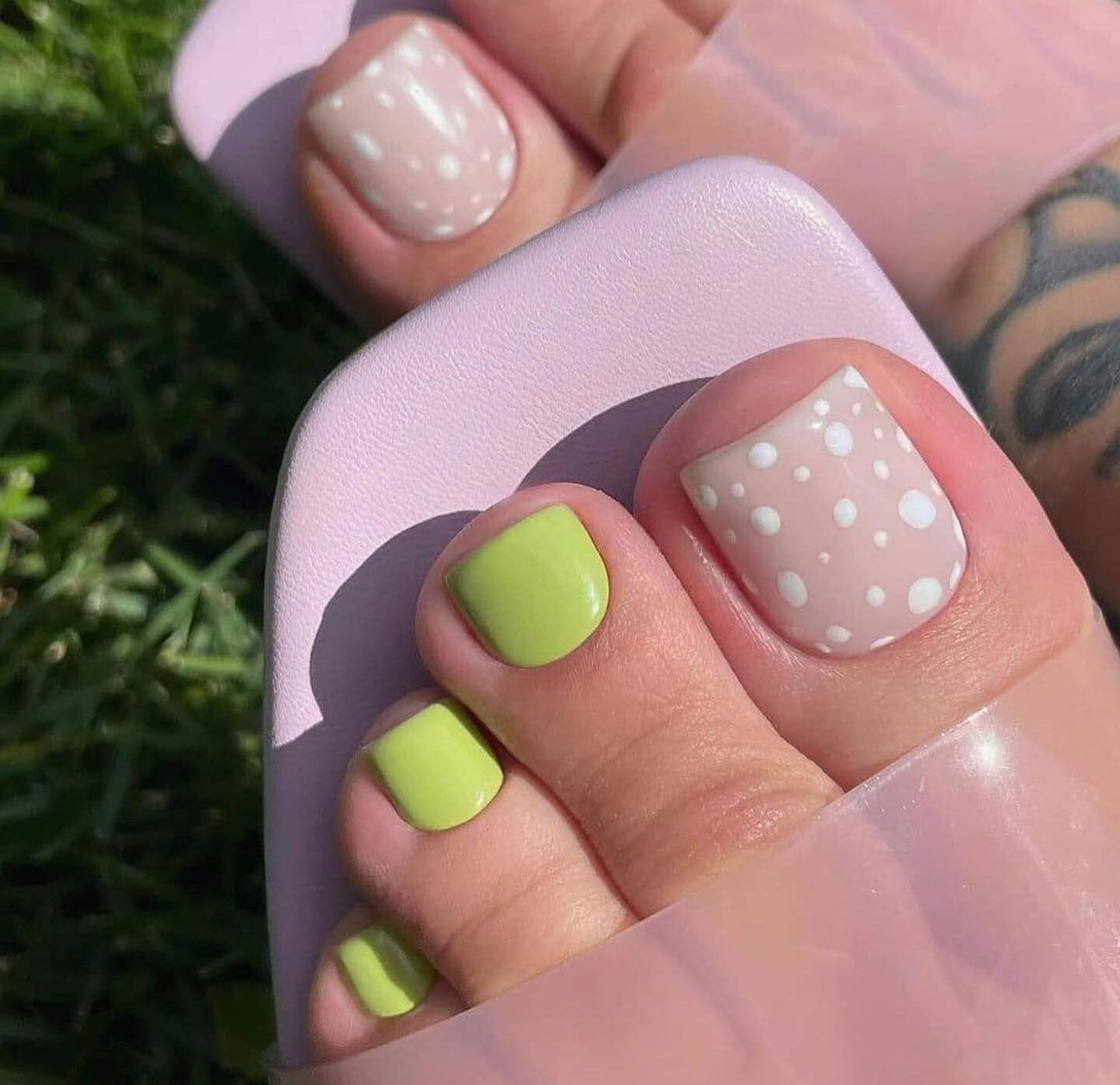 Top 30 Summer Pedicure 2024 Trends for Stunning Toes - divagaze.com