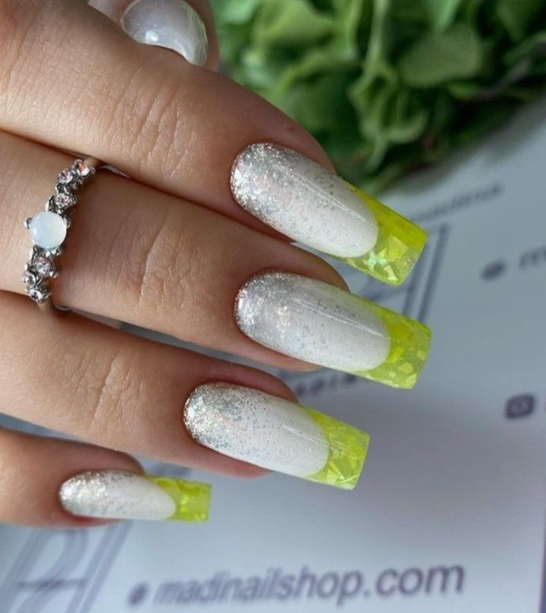 24 Square Acrylic Nails: Chic & Trendy Designs for 2024! - divagaze.com