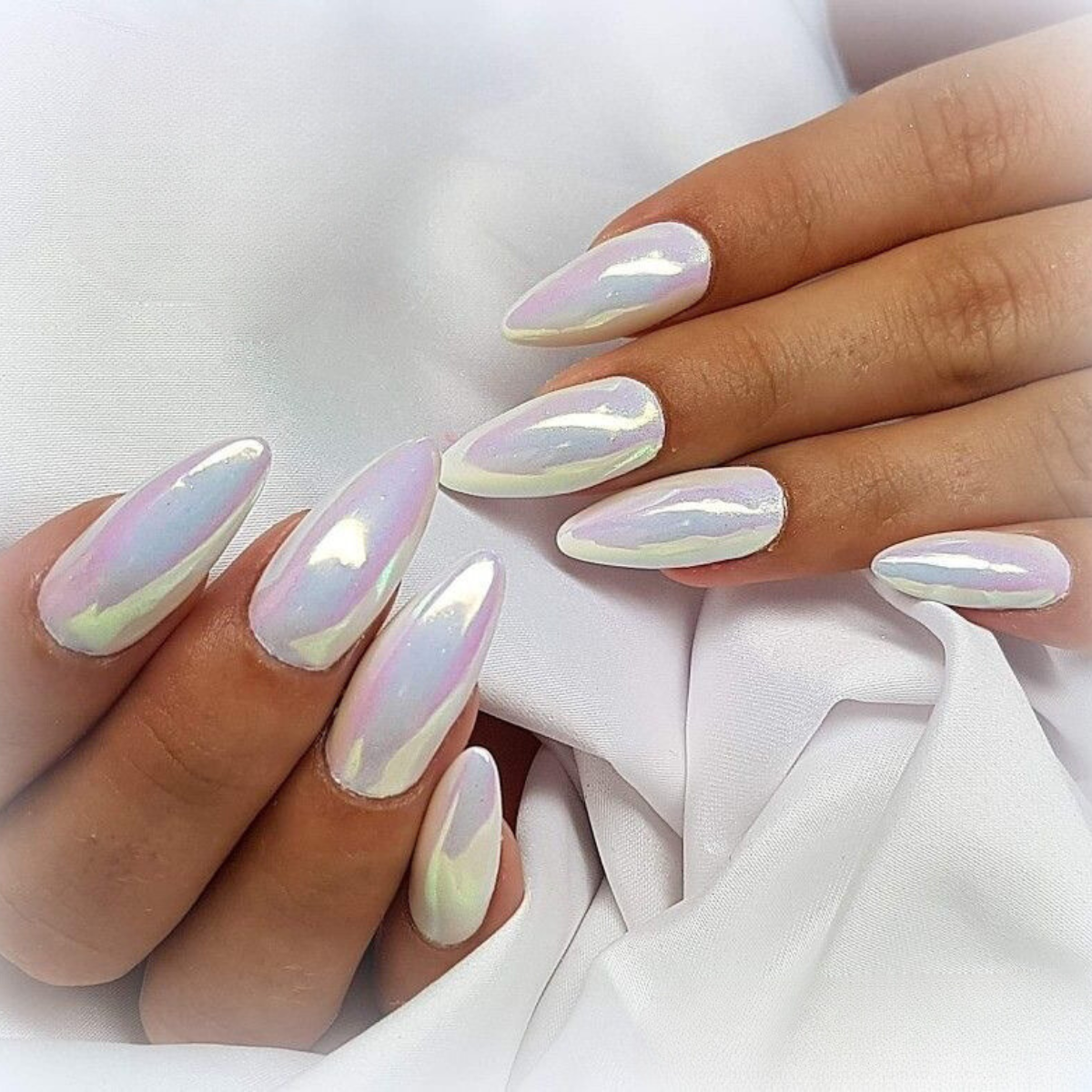 28 White Chrome Nails 2024: Dazzling Trends for Stylish Manicures ...